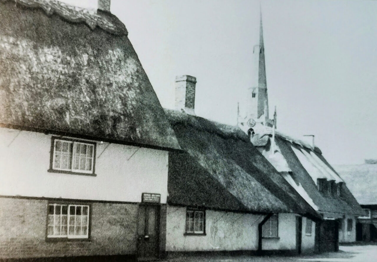 Axe and Compass, High Street, Hemingford Abbotts | Capturing Cambridge